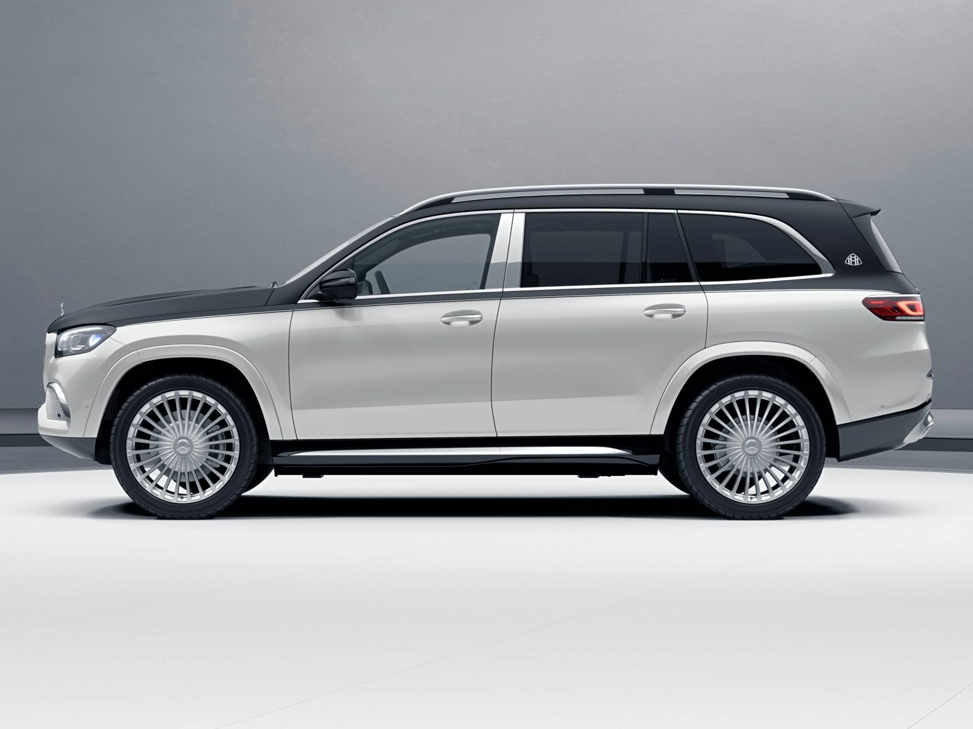 Maybach GLS 600 chính hãng về Việt Nam hơn 16 tỷ ? - Sieuxevietnam